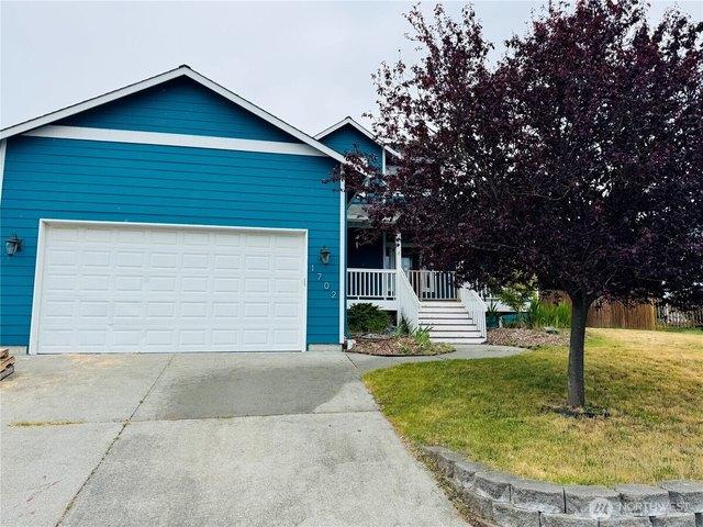 1702 SW Ulysses St, Oak Harbor, WA 98277