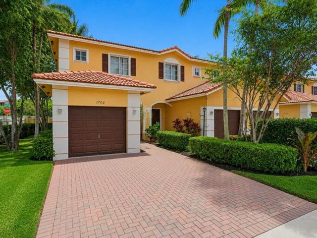 1702 SW 81st Ter, North Lauderdale, FL 33068