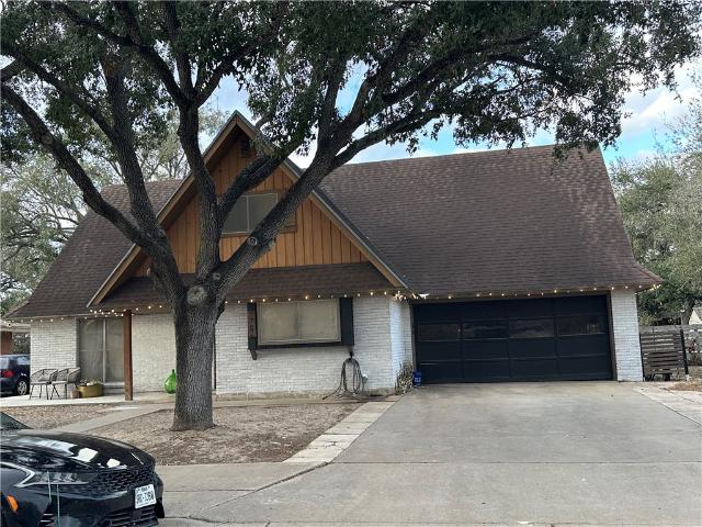 1702 Santa Cecelia Dr, Kingsville, TX 78363 | MLS #476465 | Compass