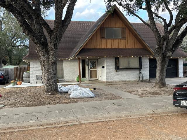 1702 Santa Cecilia Drive