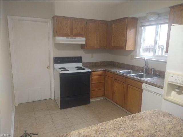 1702 Zimmerman CT