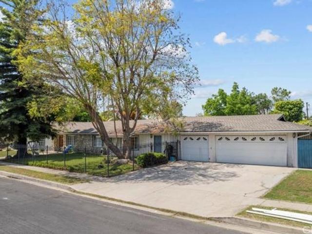 17033 Rayen St, Northridge, CA 91325