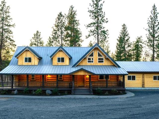17031 Wilt Rd, Sisters, OR 97759