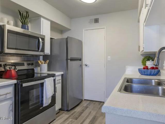 17031 N 11th Avenue # 1