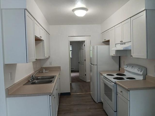 17032 Easy St, Eagle River, AK 99577