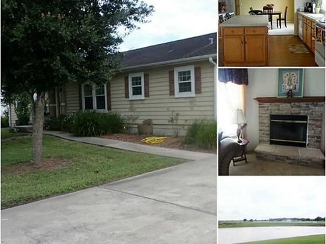 17034 Lake Ridge Cir, Rosharon, TX 77583