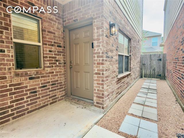 17035 Amarose Dr, Houston, TX