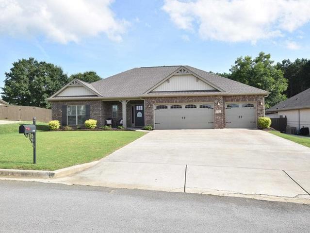 1703 Meadowbrook Dr SE, Cullman, AL 35055