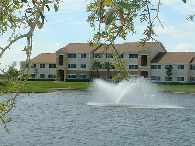 1703 Mission Bay Cir, Rockledge, FL 32955