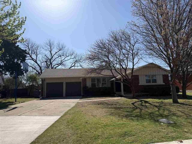 1703 NW 43rd St, Lawton, OK 73505