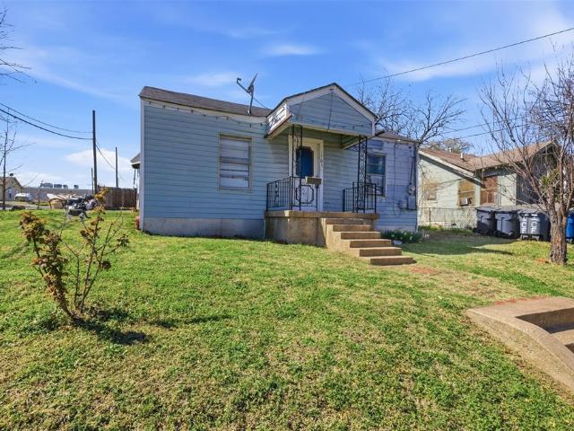 1703 Navaro Street