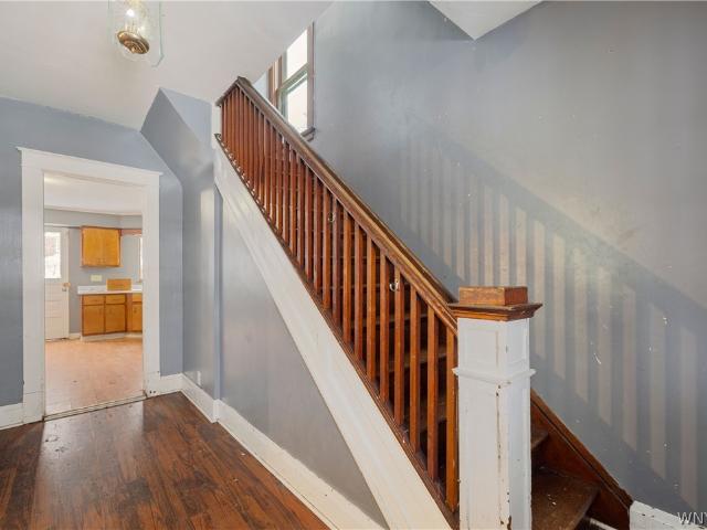 1703 Niagara Street