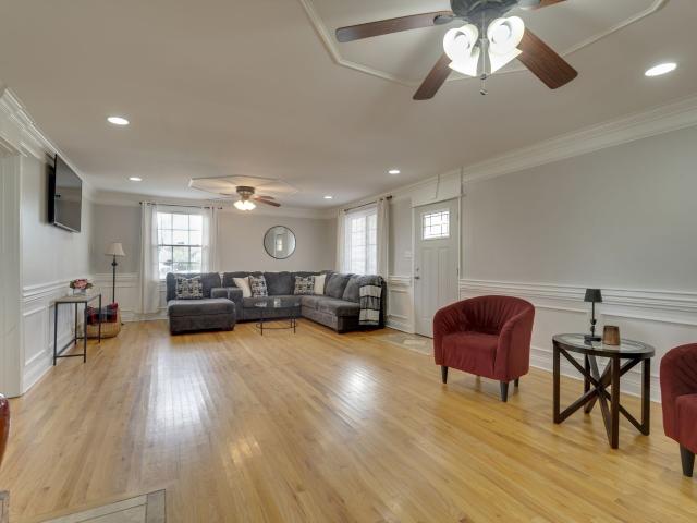 1703 Atlas St