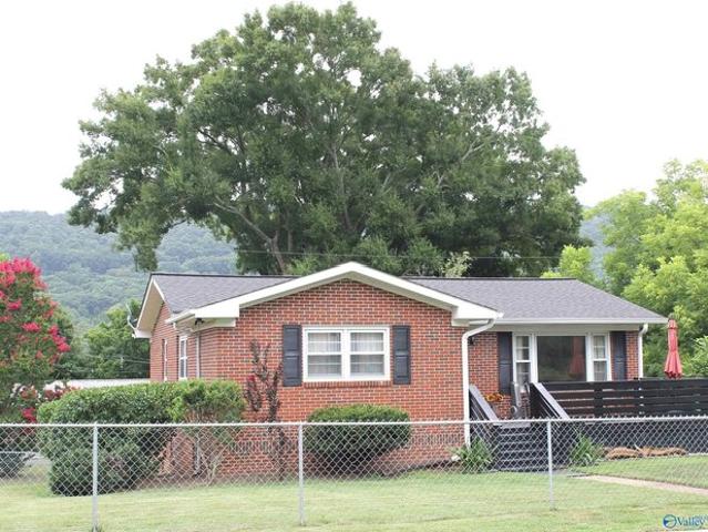 1703 Alabama Ave NW, Fort Payne, AL 35967