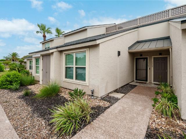 1703 Bayhouse