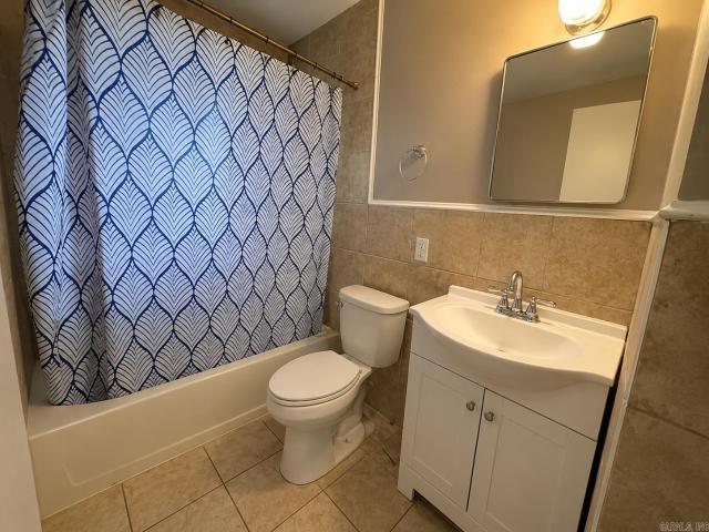 1703 Belmoor Dr