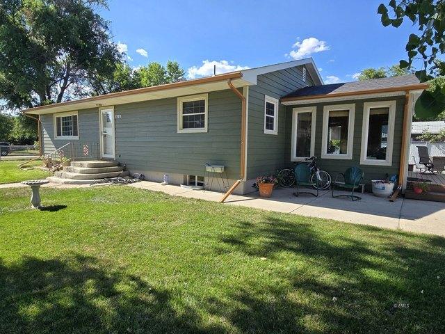 1703 Brisbin St, Miles City, MT 59301