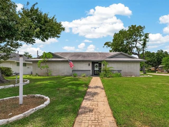 1703 Droxford Dr, Houston, TX 77008