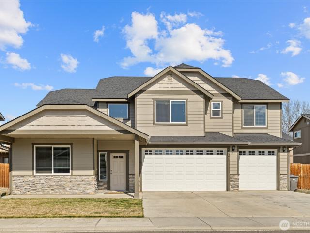 1703 E Spokane Avenue