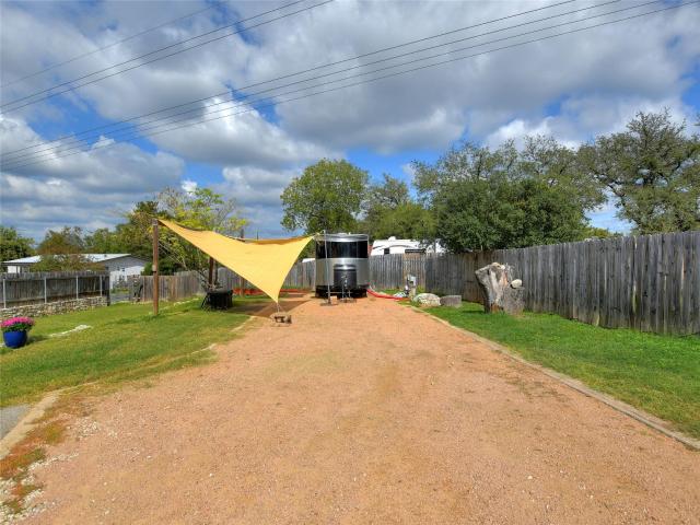 1703 Lancer Ln