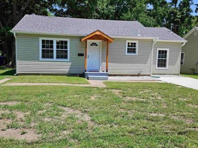 1703 S Warren Ave, Sedalia, MO 65301