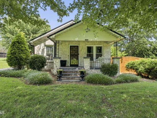 1703 Southwest Ave, Johnson City, TN 37604