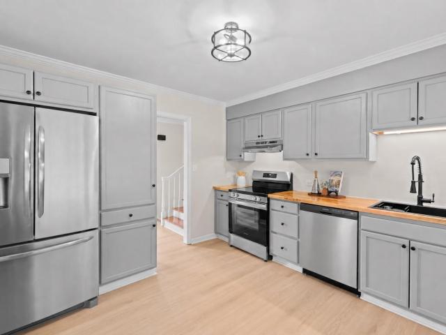 1703 vermira pl
