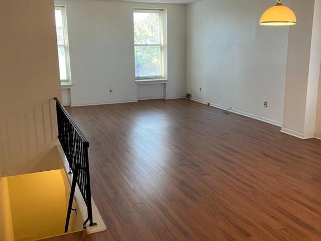 1703 W Diamond Street # 2