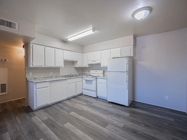 1703 W Mountain View Rd 2 Bedroom Apartment for Rent at 1703 W Mountain View Rd, Phoenix, AZ 85021