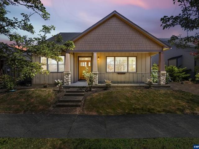 1703 Webb Lake Dr NE, Silverton, OR 97381