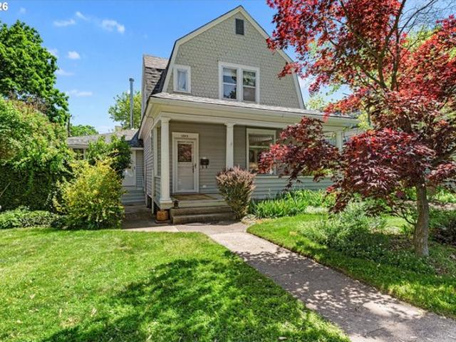 1703 1st St, La Grande, OR 97850