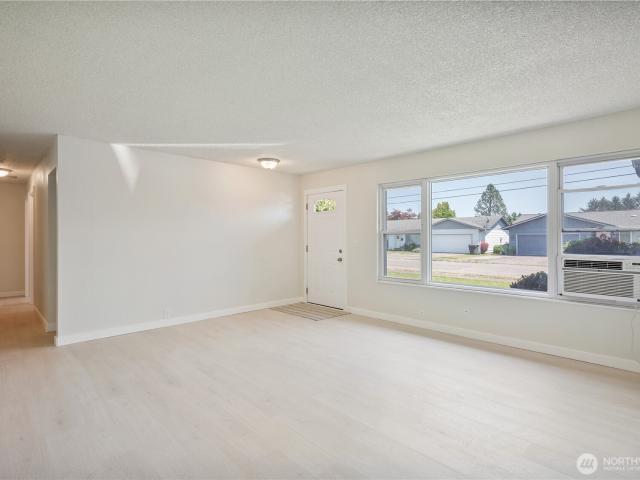 1703 33rd Avenue