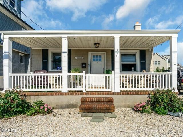 170 17 nd Ave, Manasquan, NJ 08736