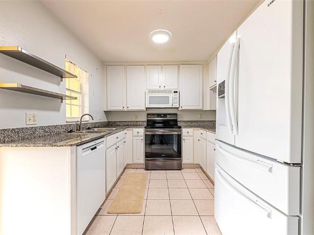 170 Coquina Bay Dr, St. Petersburg, FL 33705 | MLS #TB8448 | Compass