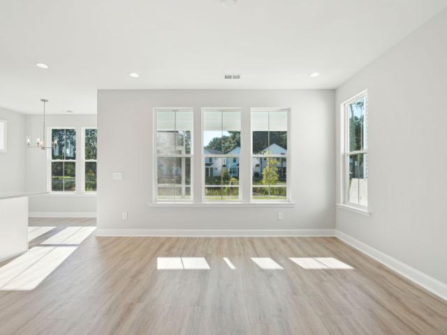170 Claret Cup Way
