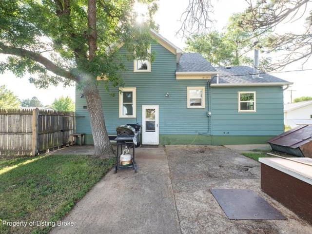170 and 186 Cliff St, Gladstone, ND 58630