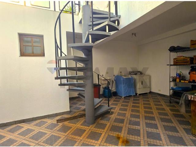 170 Área Útil Casa Alugar, 3 Dormitórios localizado em Parque Continental, São Paulo, São Paulo, 05327010 | Brasil