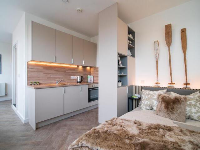 170 Armada Way, Plymouth PL1 Studio to rent £1,235 pcm £285 pw