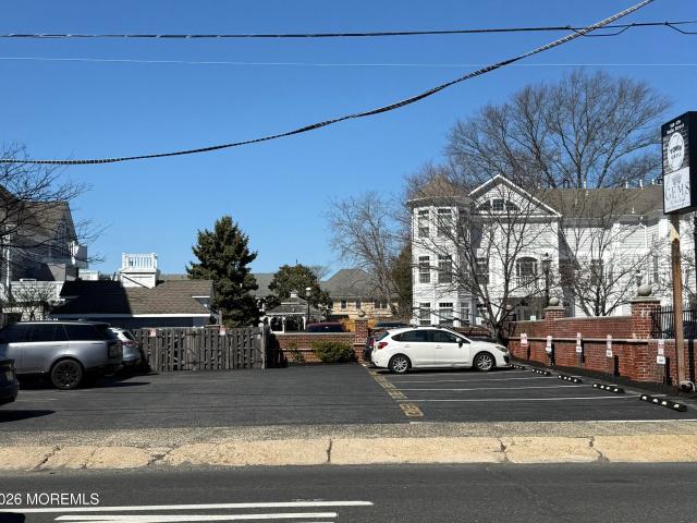 170 B Main Street