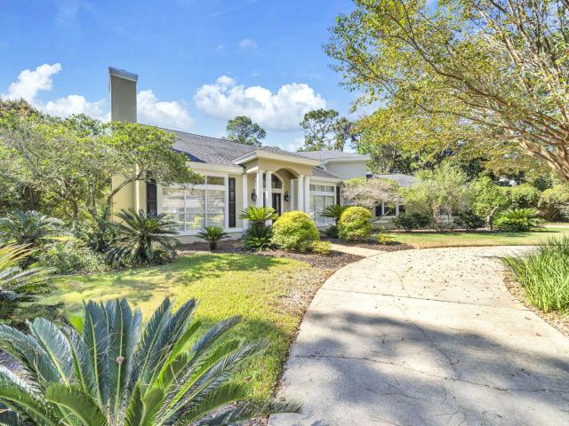 170 Baywind Dr, Niceville, FL 32578 | MLS #986199