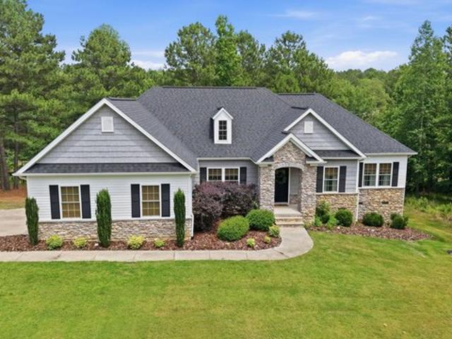 170 Beths Pt, West End, NC 27376
