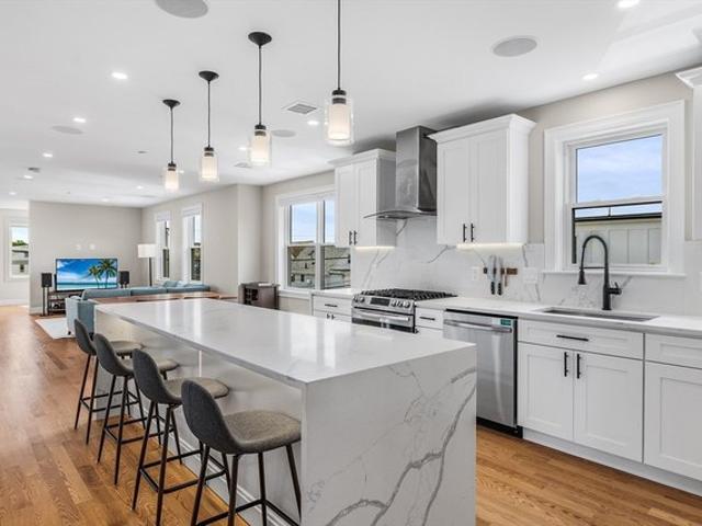 170 Bradford St Unit 3, Everett, MA 02149