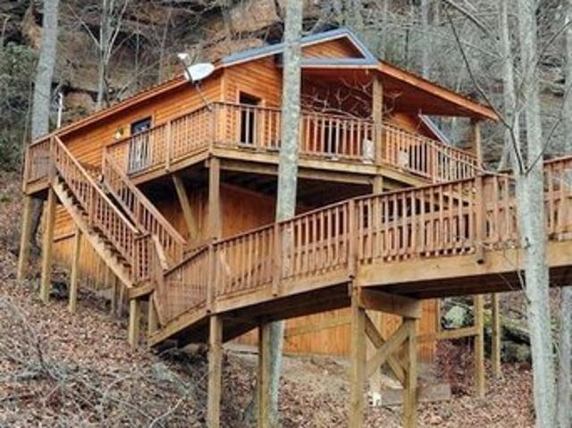 170 Getaways Rd, Stanton, KY 40380