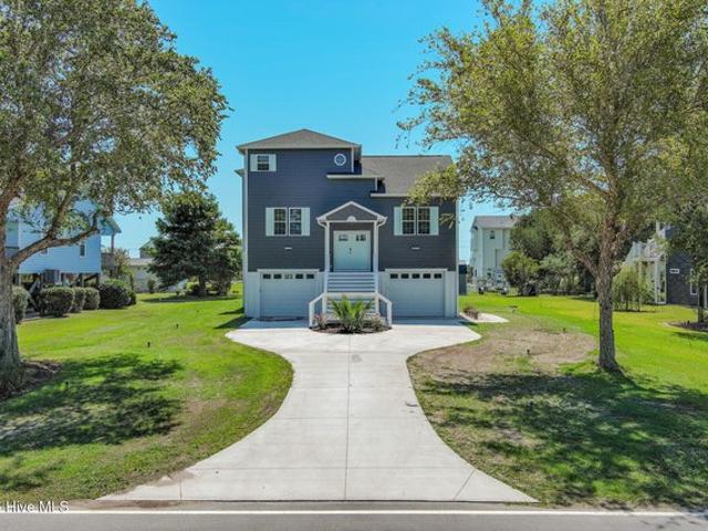 170 Grandview Dr, Sneads Ferry, NC 28460