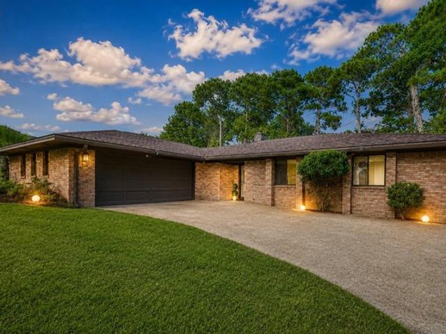 170 Elliott Rd, Mary Esther, FL 32569