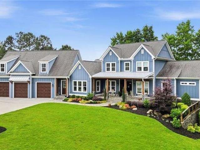 170 Farm Gate Dr, Woodstock, GA 30188
