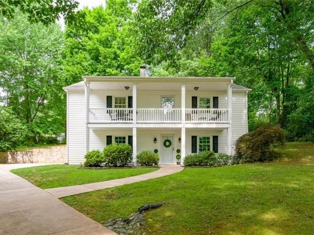 170 Farmingdale Ave, Winston Salem, NC 27107