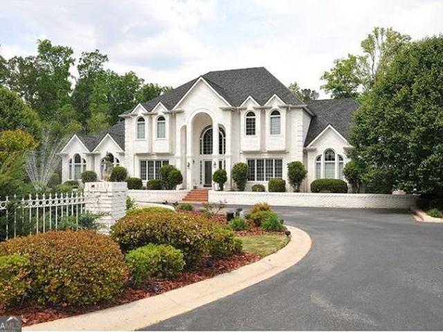 170 Howard Oaks Dr, Macon, GA 31210