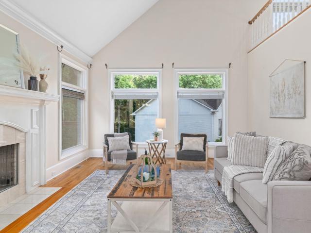 170 Harbor Close