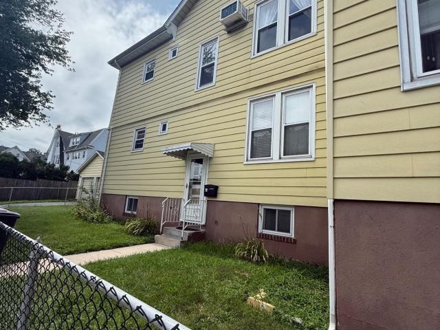 170 Laurel Ave # 3